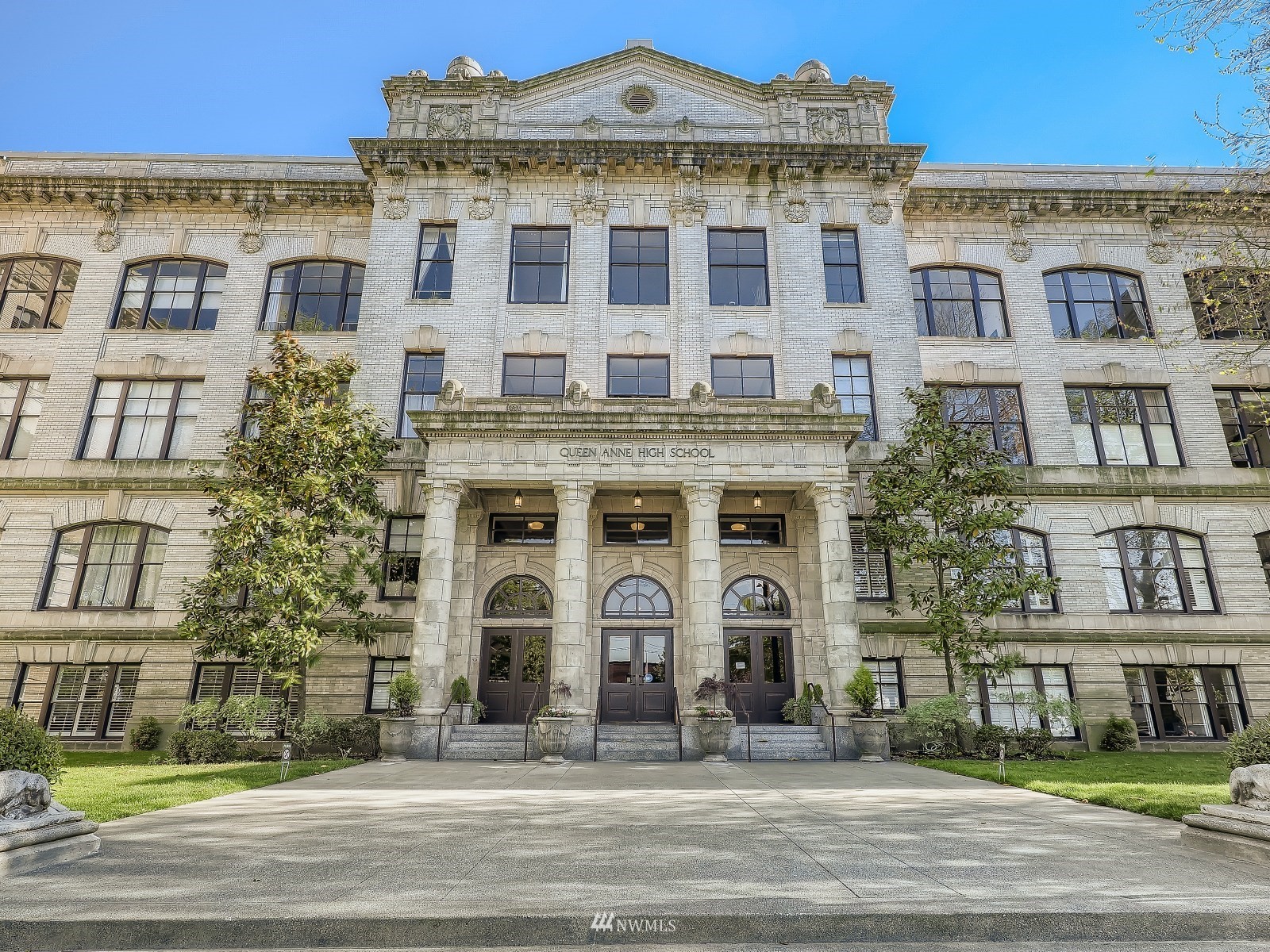 Queen Anne High School Condo, Seattle, WA - Condos For Sale