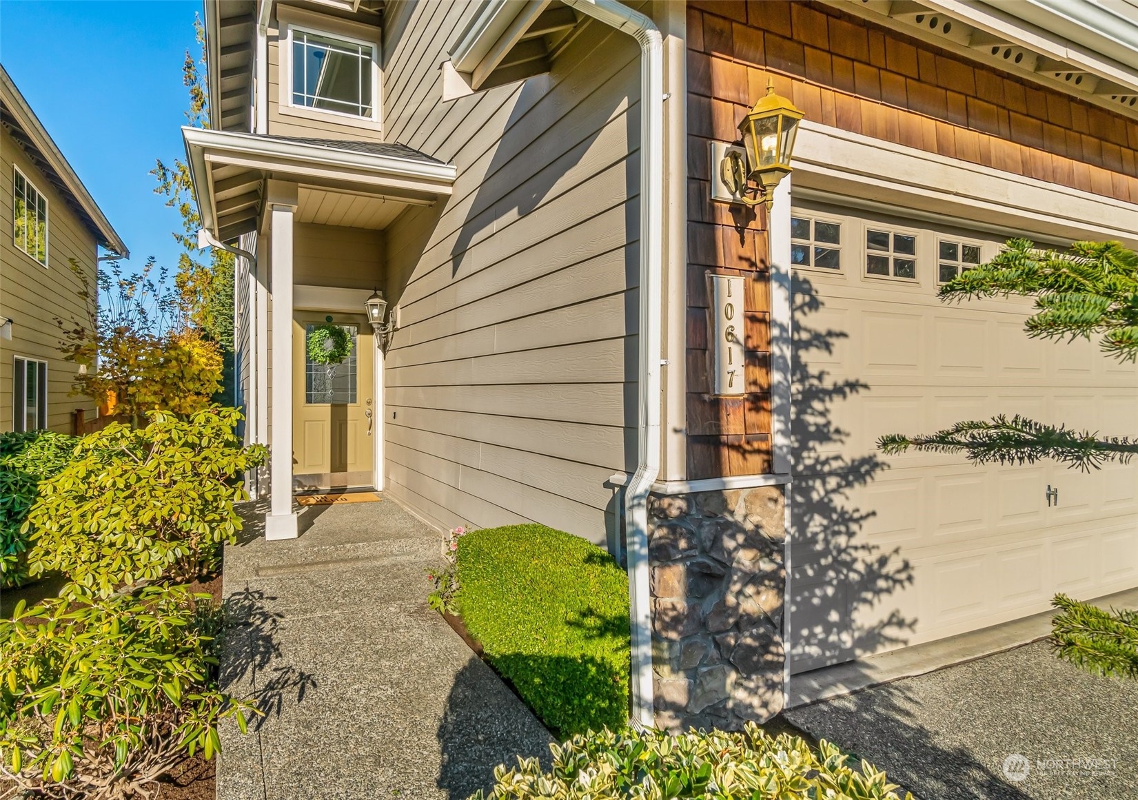 Silver Leaf Condo, Lake Stevens, WA - Condos For Sale