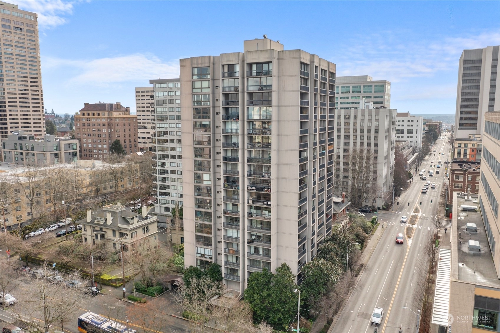Parkview Plaza - Condos For Sale at Parkview Plaza in Seattle, WA ...