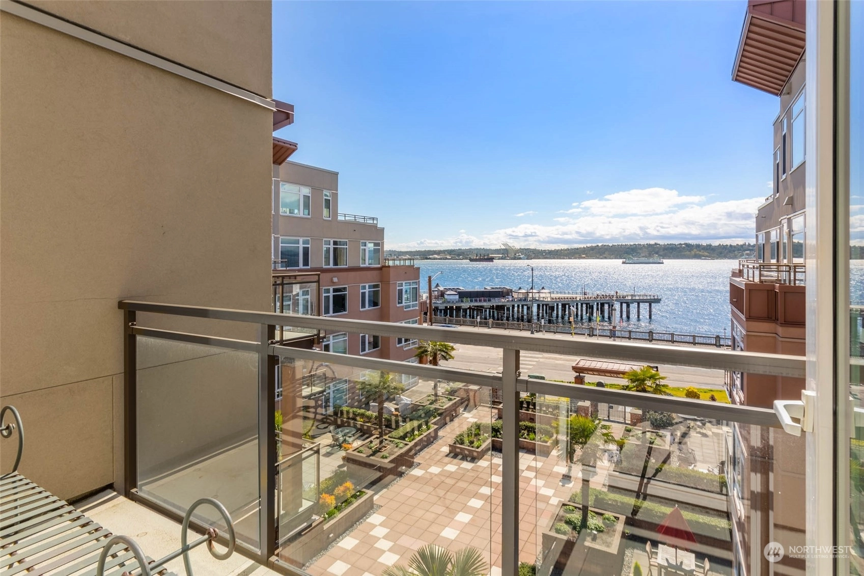 Waterfront Landings - Condos For Sale at Waterfront Landings in Seattle ...