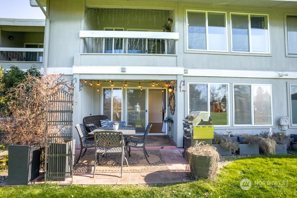 Laurel Park Vista - Condos For Sale at Laurel Park Vista in Kirkland ...