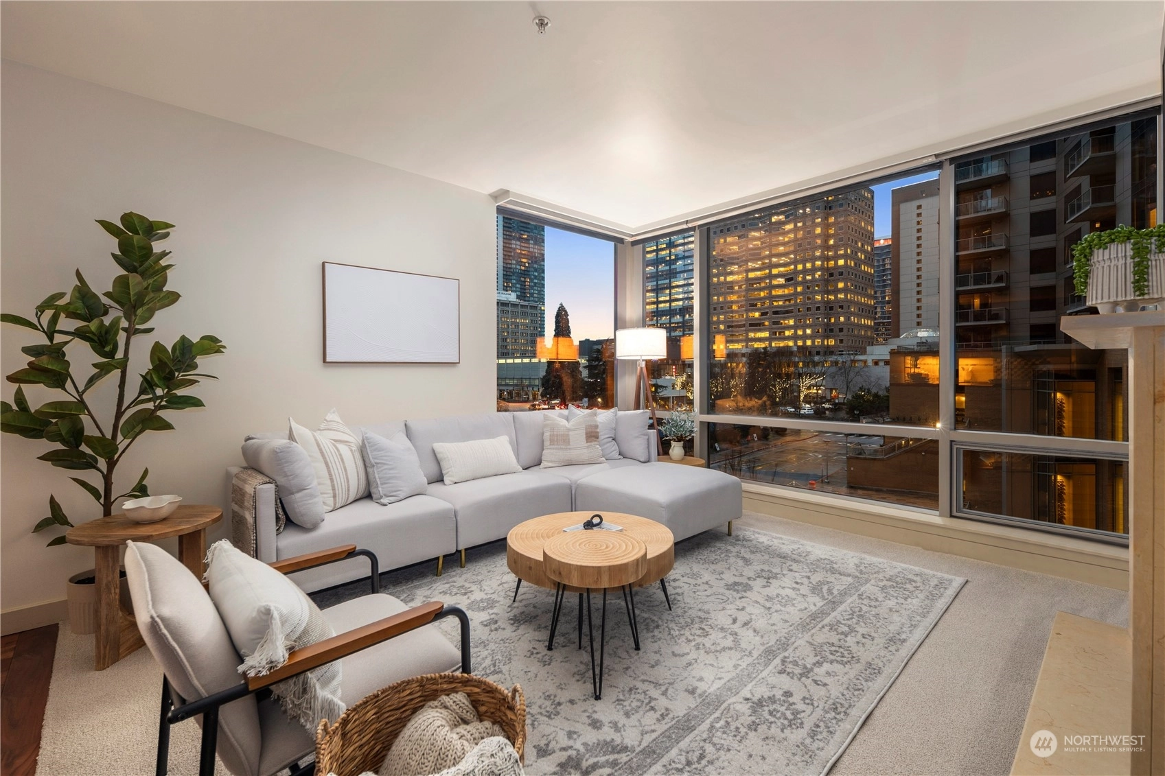 Washington Square Towers - Condos For Sale at Washington Square Towers ...