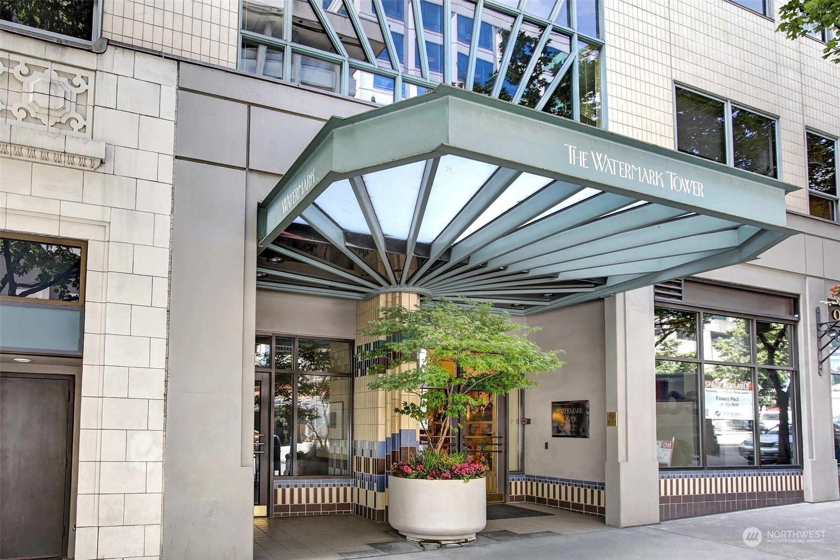 Watermark Tower - Condos For Sale at Watermark Tower in Seattle, WA ...