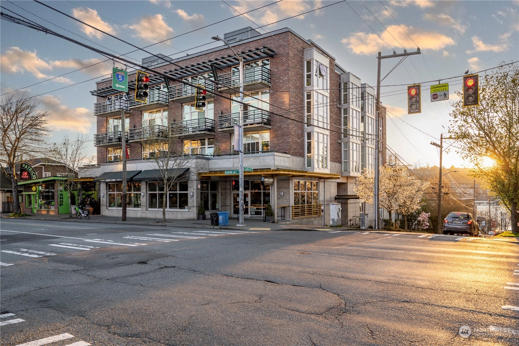 Eastlake Lofts - Condos For Sale at Eastlake Lofts in Seattle, WA ...